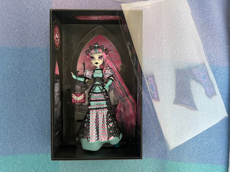 2023 MONSTER HIGH FANG VOTE ROCHELLE GOYLE DOLL HKY89 | eBay