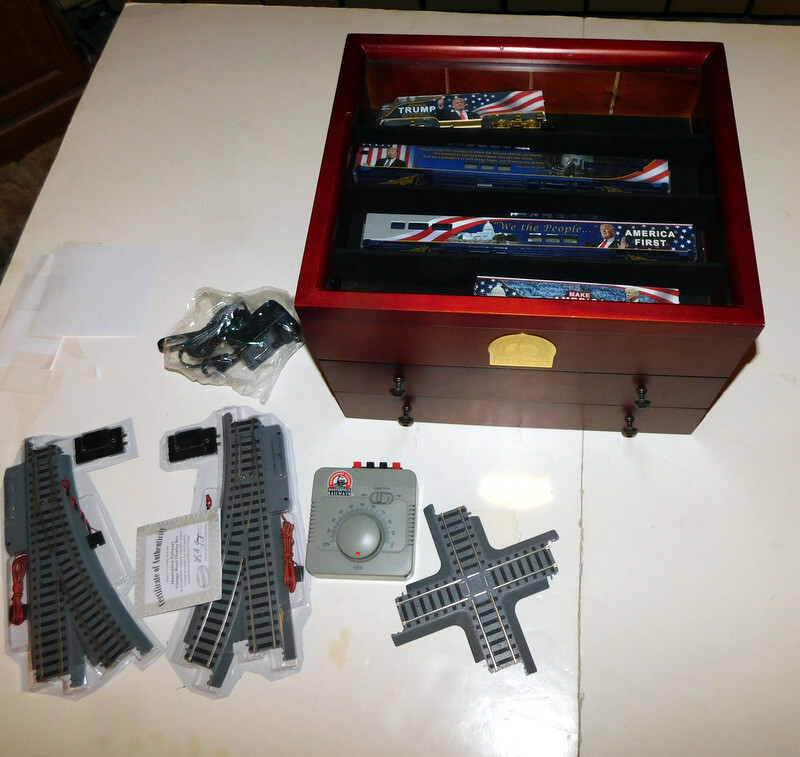 TRUMP EXPRESS HAWTHORNE VILLAGE BRADFORD EXCHANGE TRAIN SET HO WOOD ...