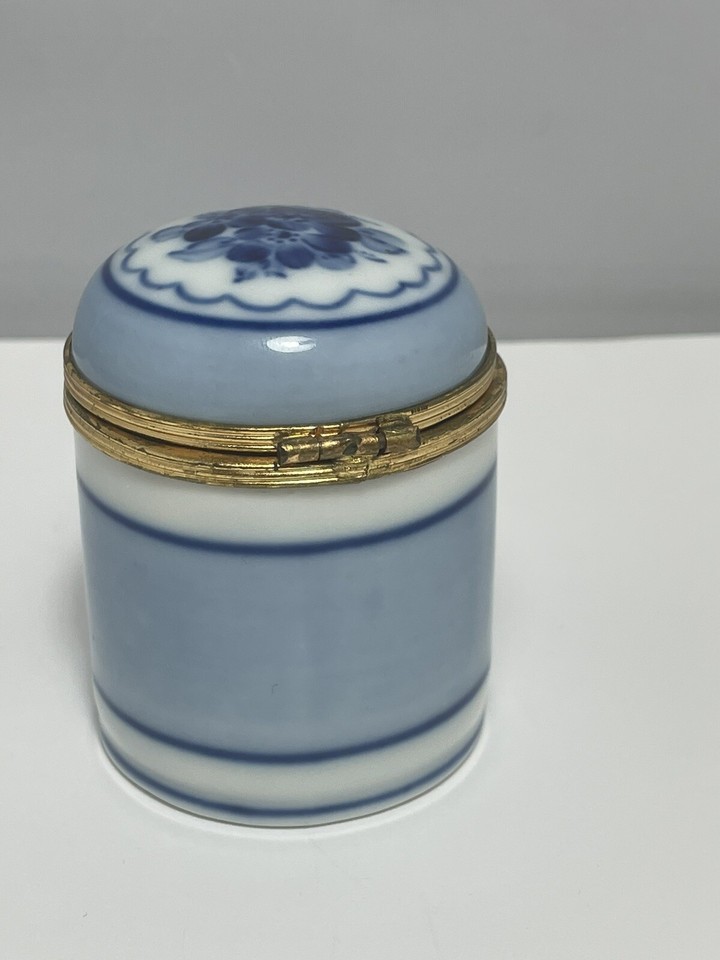 Vintage Limoges Singer 1950' Hand Painted Floral Round Trinket Box | eBay