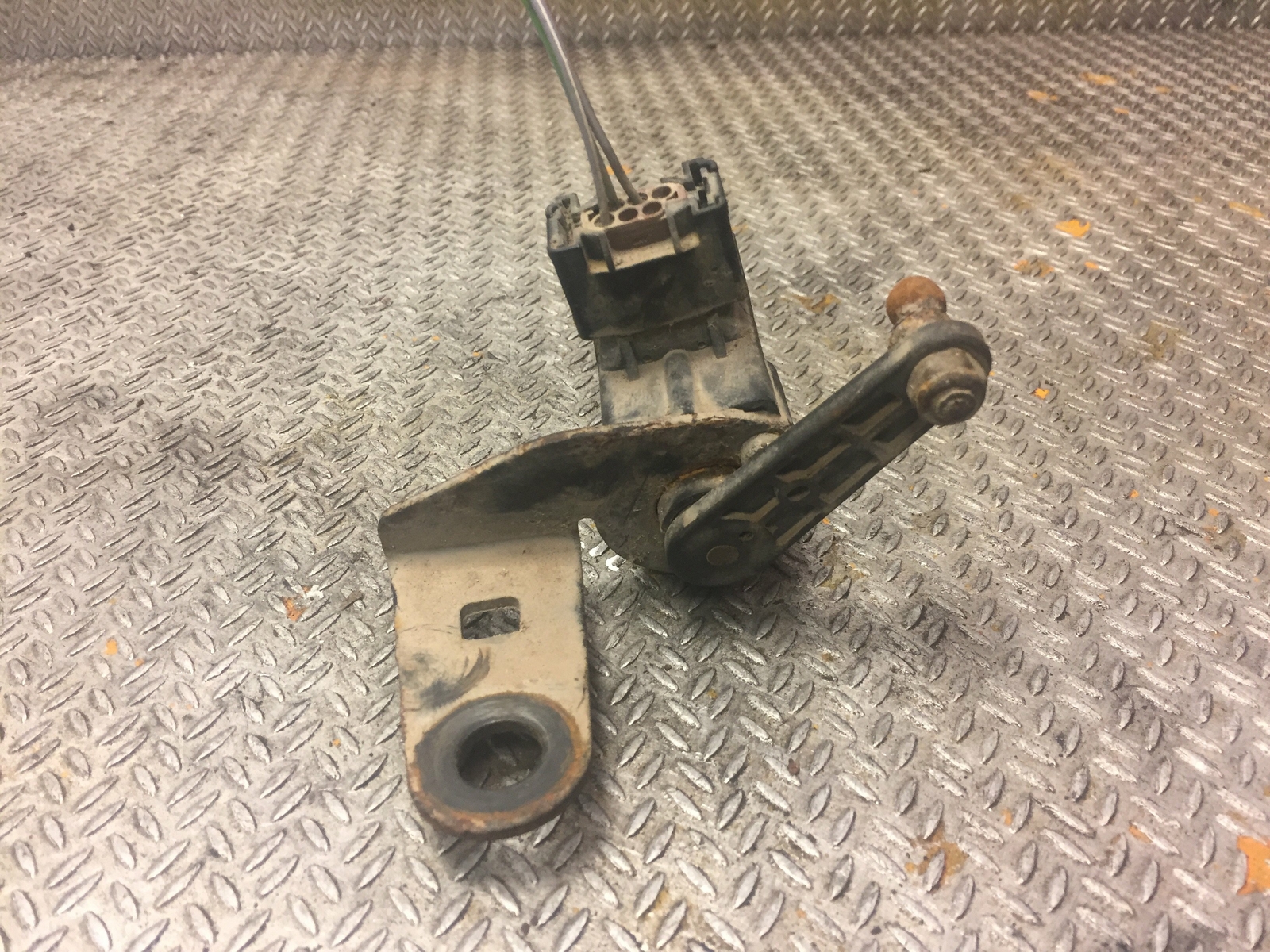 Mini R50 Height Level Sensor Rear Left for Mini Cooper Hatchback r50 ...