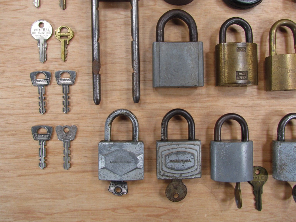 Lot Of 23 Antique Vintage Padlock Locks & 58 Keys Yale Ilco Corbin ...