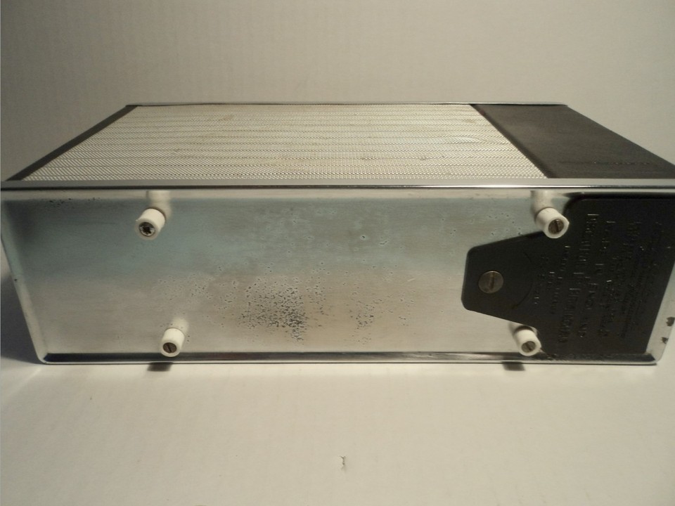 Vintage 1960s Discatron 7" Record Player Slot In Top Loading Portable ...