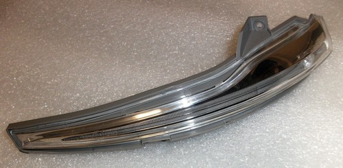 MERCEDES-BENZ 2162.6101 A0999060701 E C S LEFT SIDE INDICATOR LENS ON ...