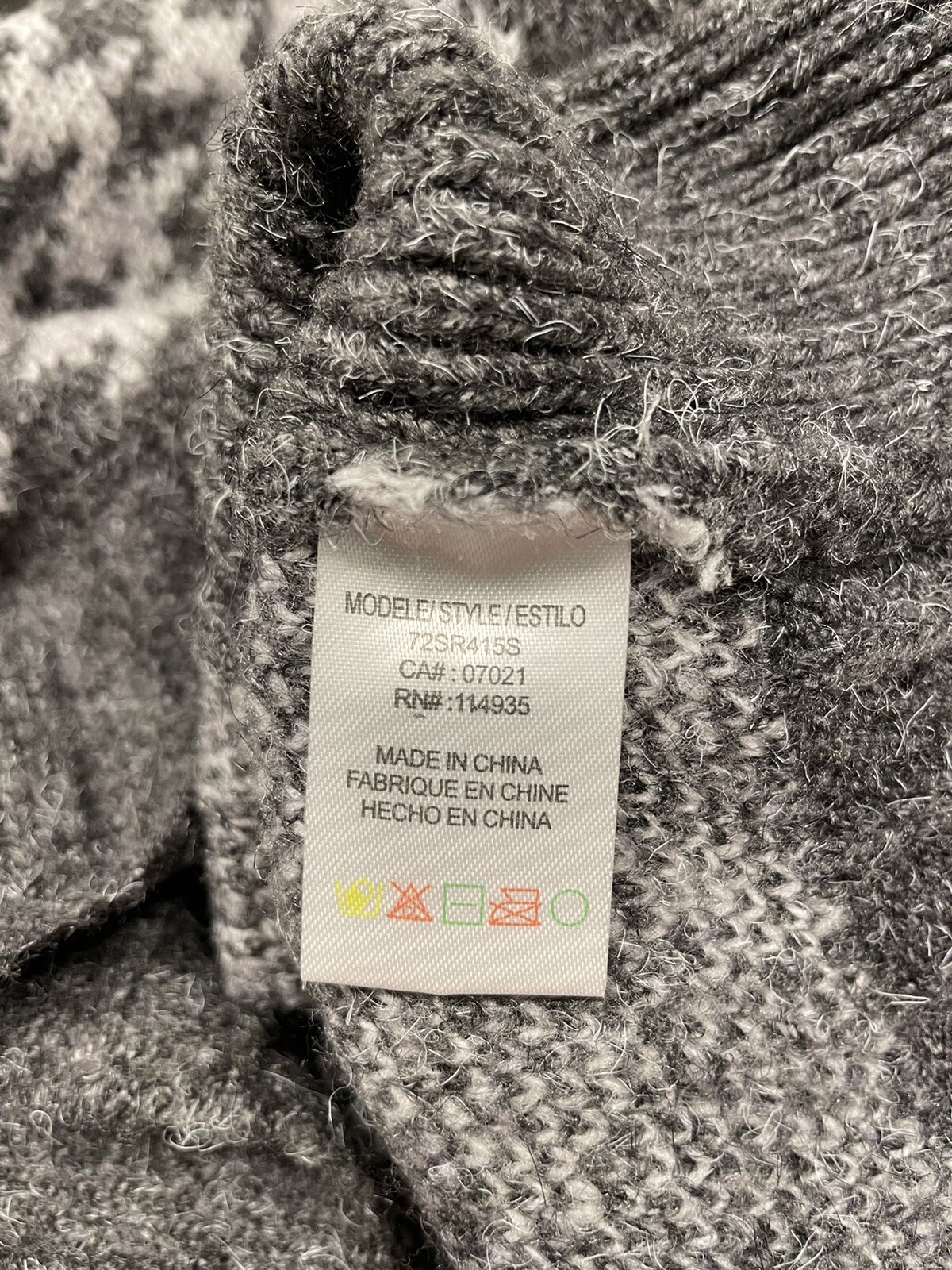 RD Style Conscious Women's Grey Turtleneck Sweater, Geometric Print ...