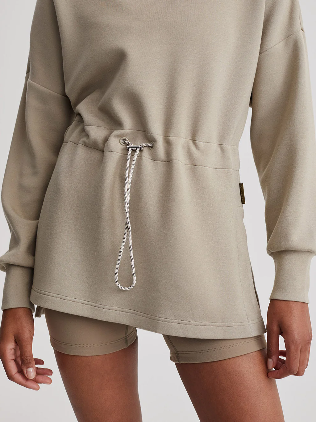 NWT Women’s Varley Seneca Rock Freya Drawstring Sweat Top, XL, $148 NEW ...