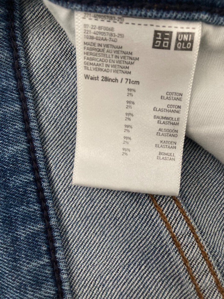 Uniqlo ladies boyfriend style jean faded denim 28" waist 27" inside leg ...