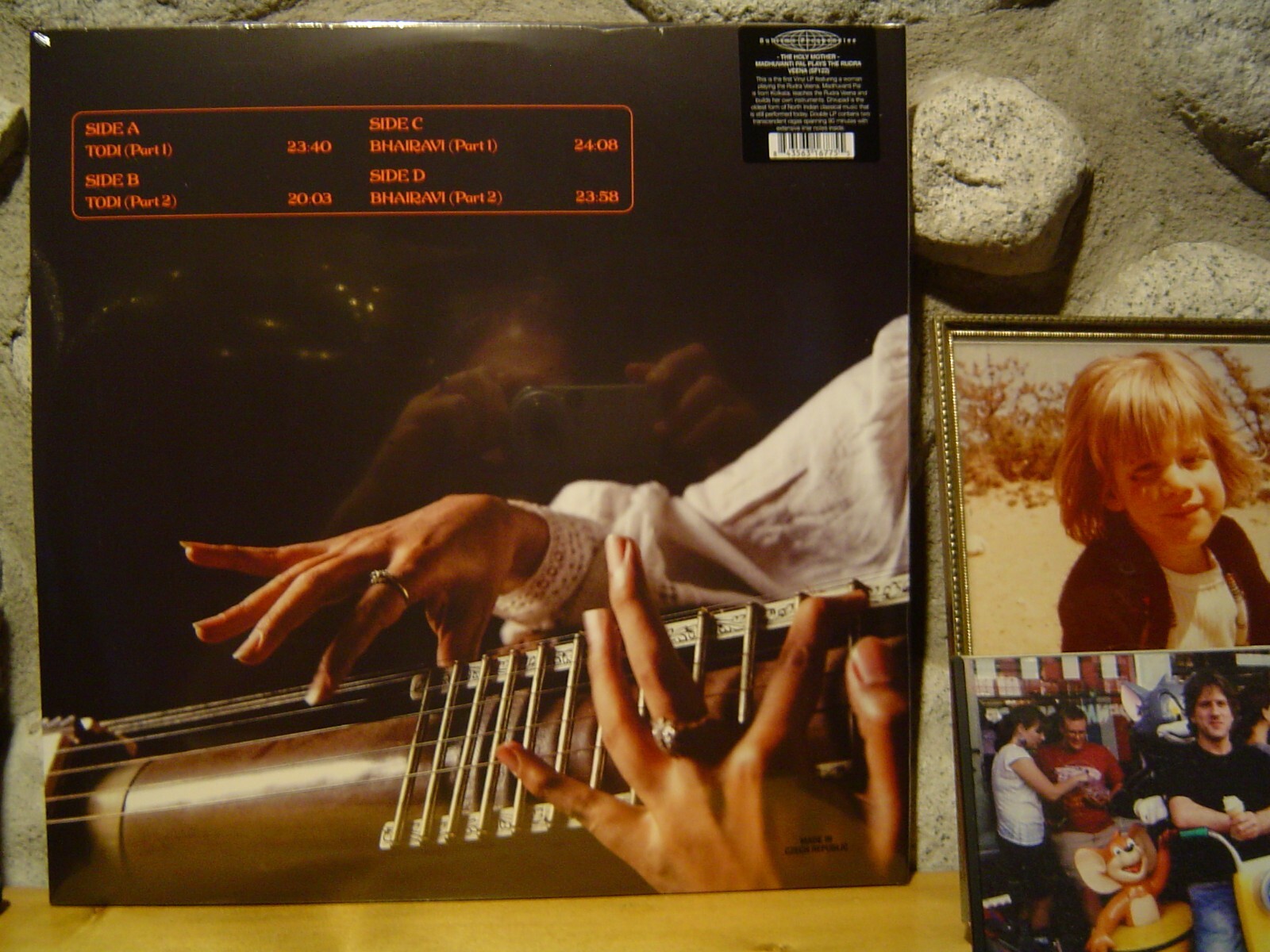 MADHUVANTI PAL Plays The Rudra Veena: The Holy Mother 2xLP/Hindustani ...