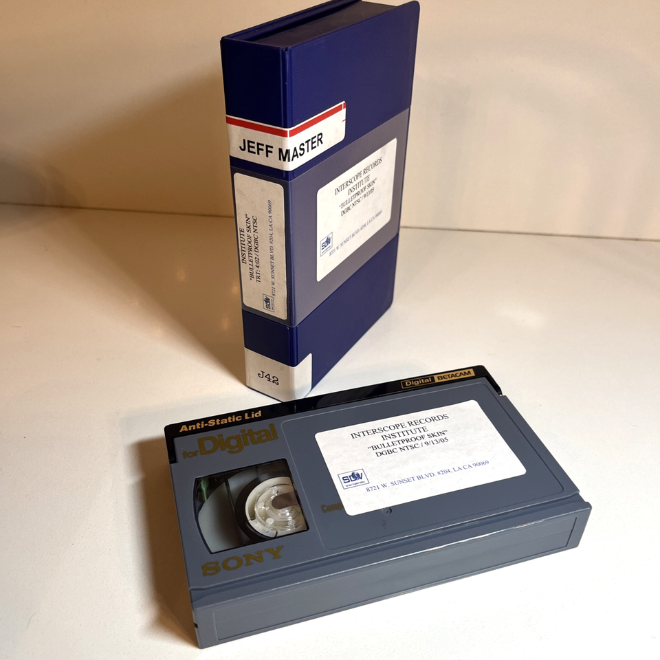 GAVIN ROSSDALE INSTITUTE Betacam Master Recording "BULLETPROOF SKIN ...