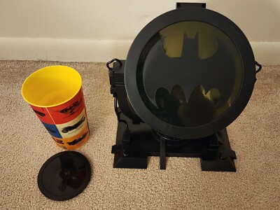 BATMAN 85TH ANNIVERSARY LIGHT-UP BAT SIGNAL POPCORN BUCKET + CUP AMC ...