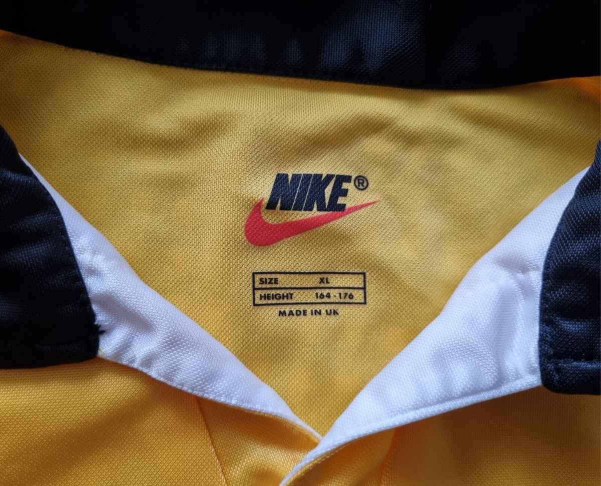 Borussia Dortmund 1998 - 2000 football Nike long sleeve Borussia Dortmund 1998 - 2000 football Nike long sleeve