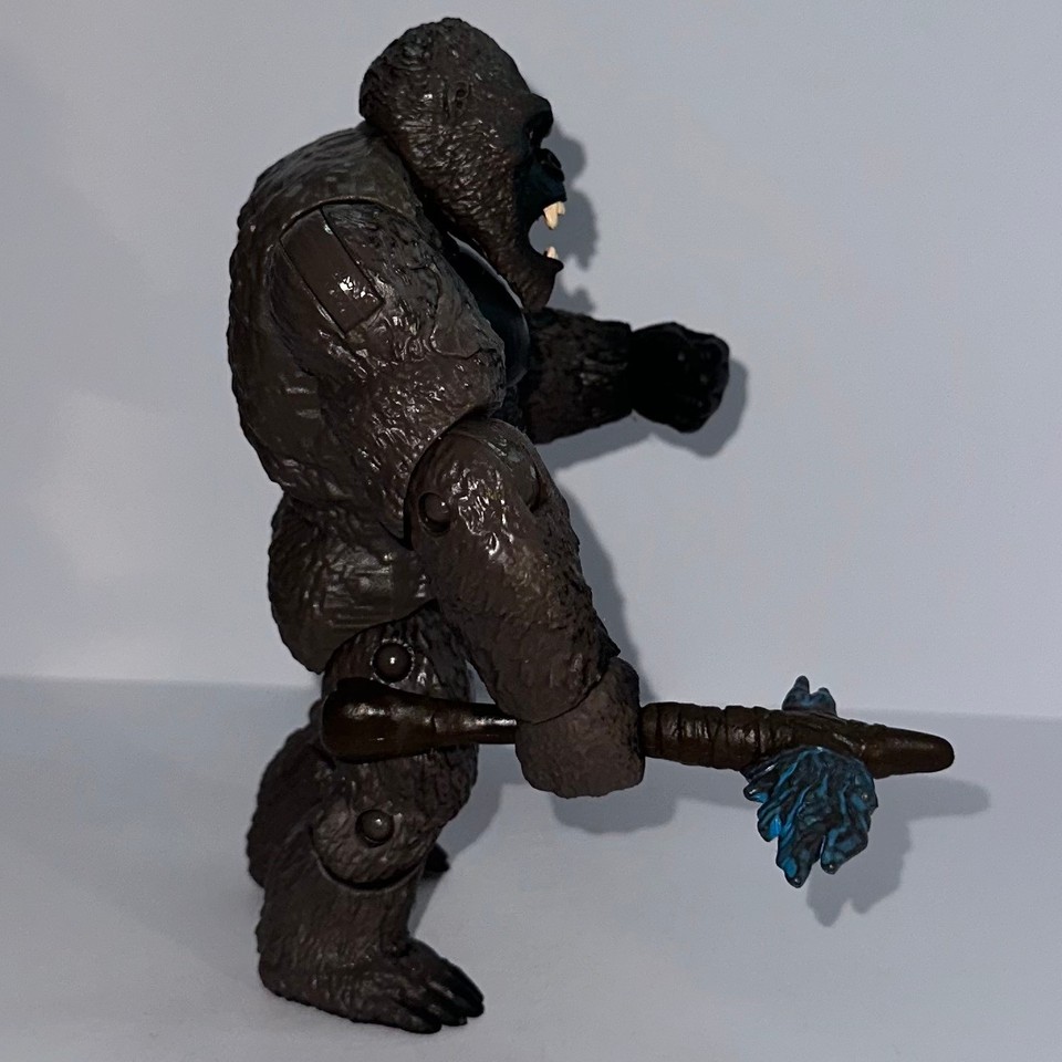 GODZILLA VS KONG 6" King Kong With Battle Axe & Battle Damage 2020 ...