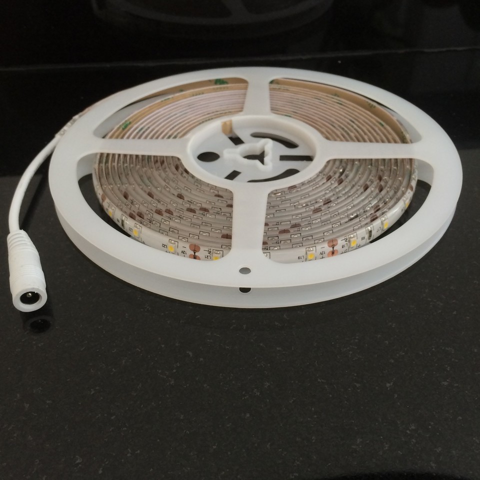 Battery Powered 5M Telescopic Flag Pole LED Strip Tape Light Cool White ...