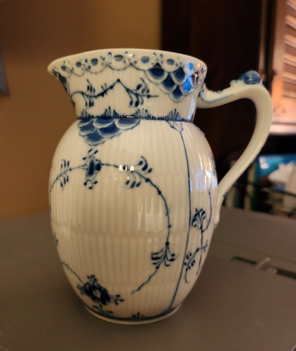 Royal Copenhagen Blue Fluted Half Lace Pitcher 5" #561 | eBay