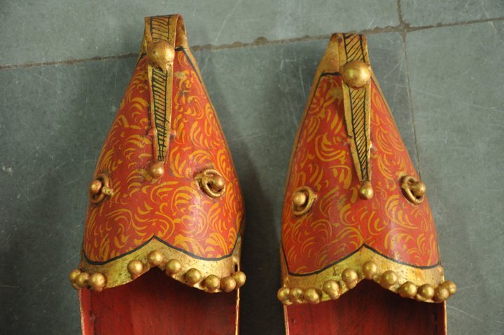 2 Pc Vintage Iron Handpainted Unique Shape Shoe/Slippers , Collectible ...