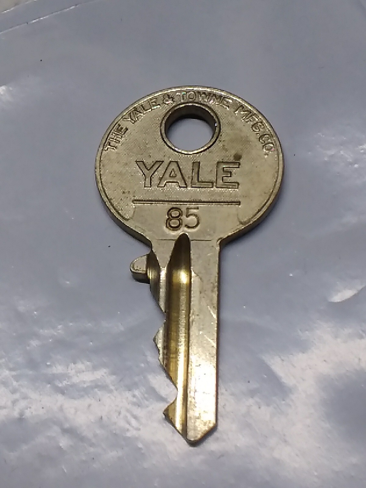 The Yale & Towne MFG Co. # 85 Trunk Padlock Desk Drawer Lock Key USA ...