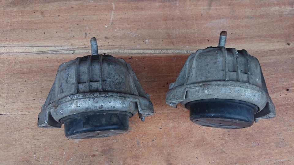 BMW E90 3 SERIES PAIR OF RUBBER ENGINE MOUNTS PT NO 22116760307 ...