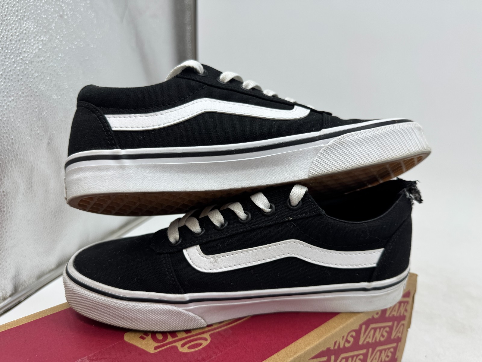 Vans Ward Athletic Skateboard Sneakers Women's Black White Canvas Low ...
