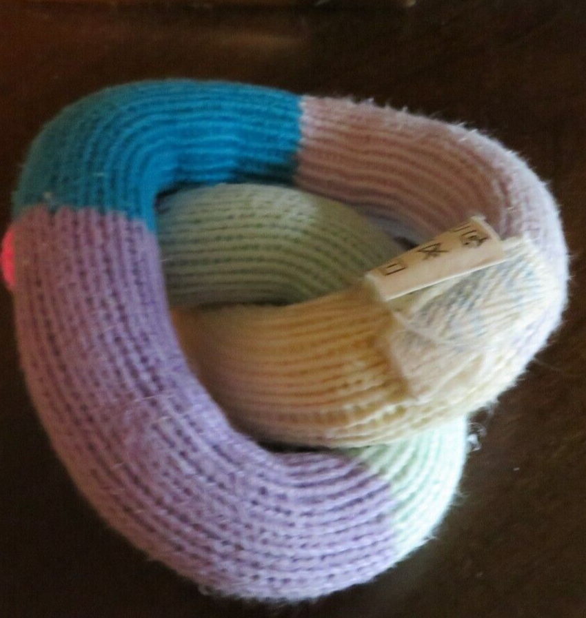 Blabla knit Pretzel rattle (rare) | eBay