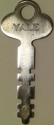 Antique YALE Double Bit Steel Key # 8 ~ Yale & Towne Mfg. Co. 1 15/16 ...