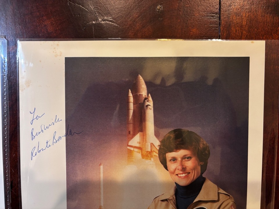 STS-42 Space Shuttle Canada Astronaut ROBERTA Signed Photo ZARELLI LOA ...