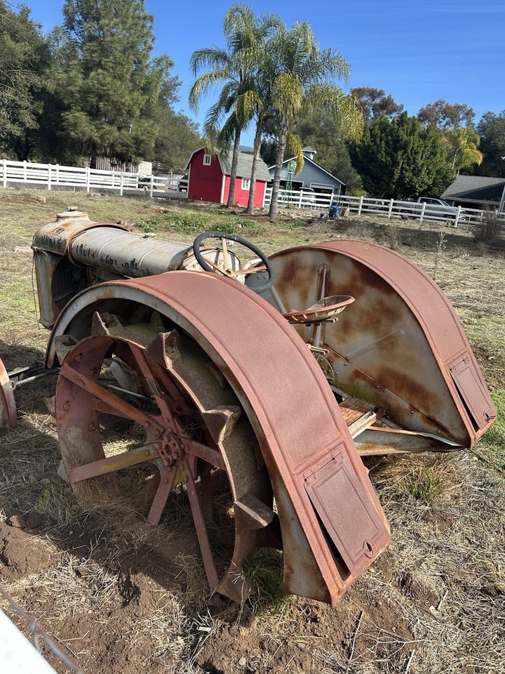 Antique Fordson Model F tractor | eBay