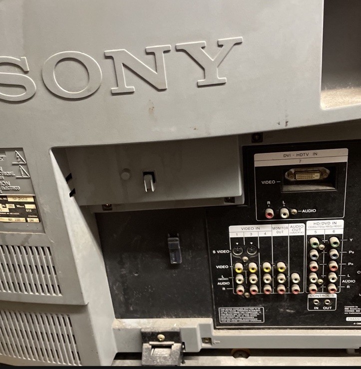 Sony Trinitron 32" inch flatscreen CRT tube Gaming tv television KV ...