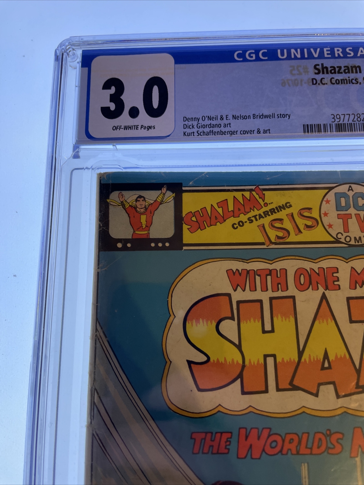 Shazam #25 CGC 3.0 DC Comics Sept 1976 1st appearance of Isis. Black ...