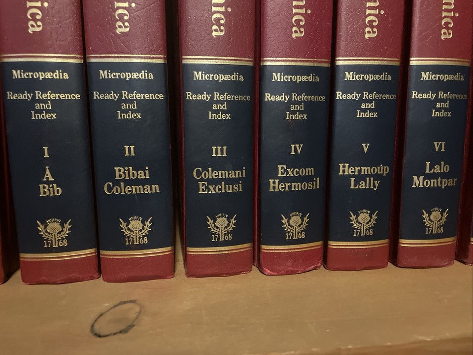 Britannica Encyclopedia Book Set 30 Volume 1768 15th Edition Bookshelf ...