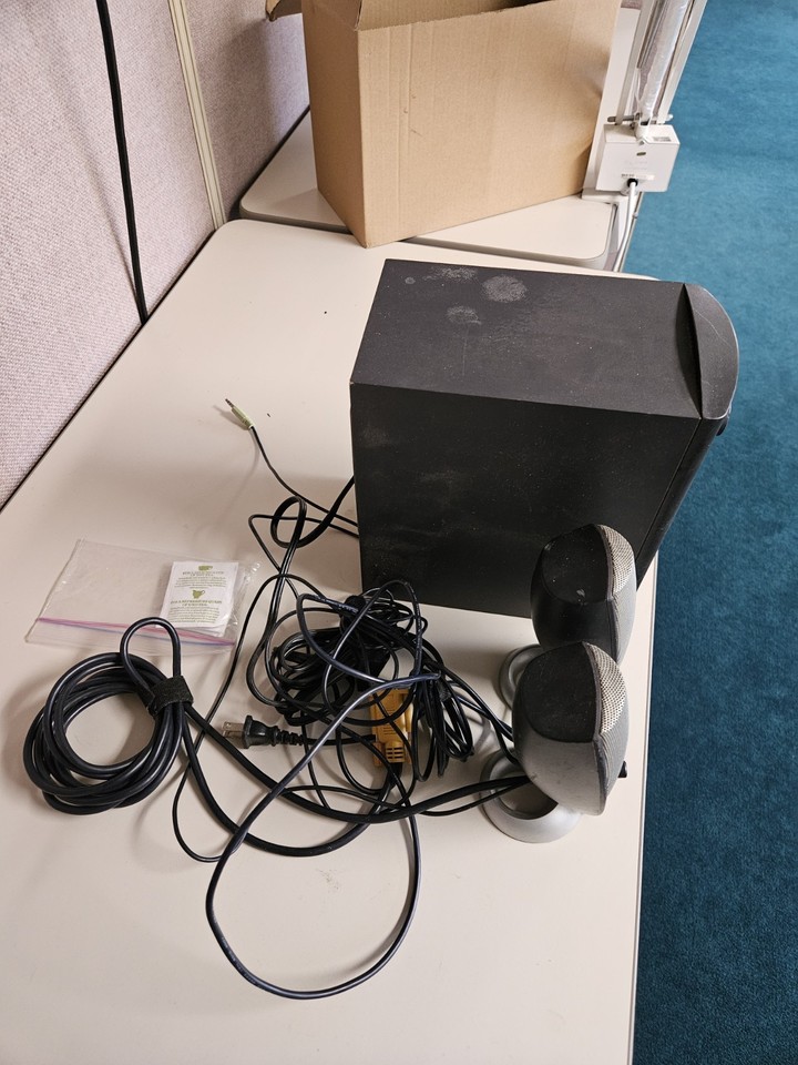 Dell A425 Zylux Multimedia Computer Speaker System with Powered ...