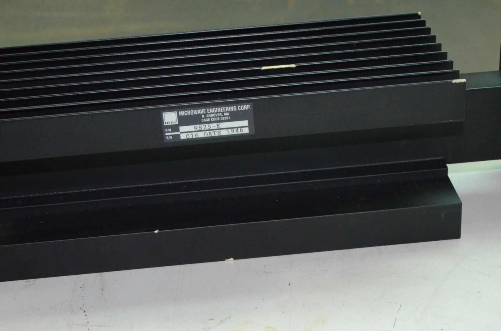 Microwave Engineering R825-E WRD250 Waveguide Dummy Load Termination ...