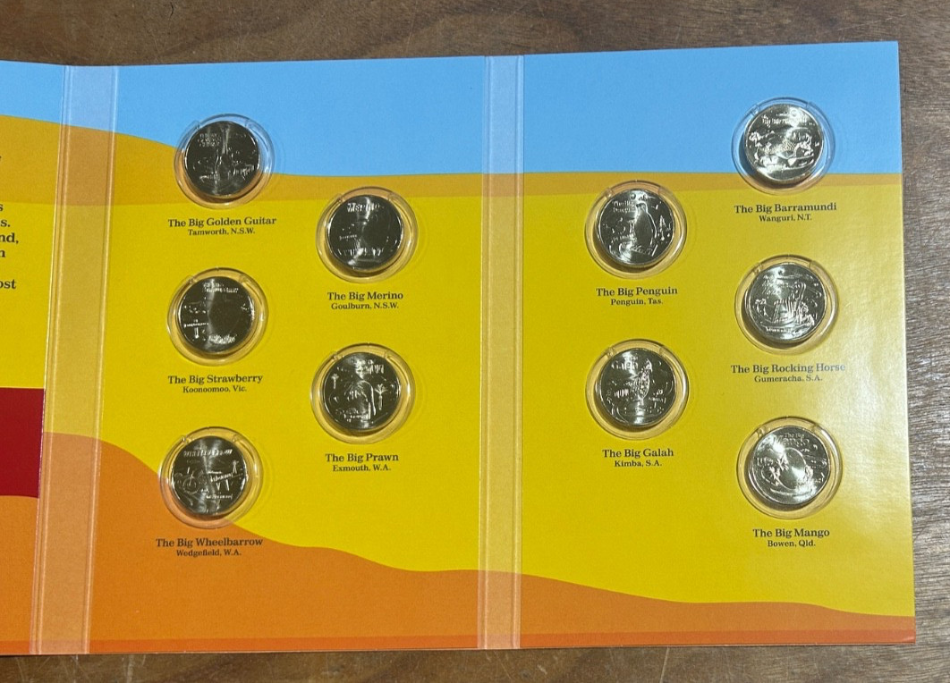 AUSTRALIAN: 2025 $1 AUSSIE BIG THINGS 2. UNC SET IN FOLDER