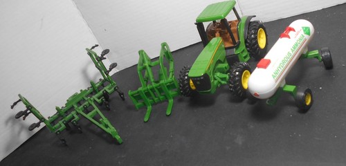 John Deere ERTL 8530 Tractor With Implements | eBay