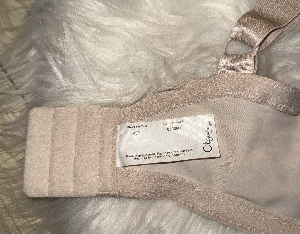 Olga 05006O Signature Support Satin Panel Full Coverage Bra Womens 40D ...