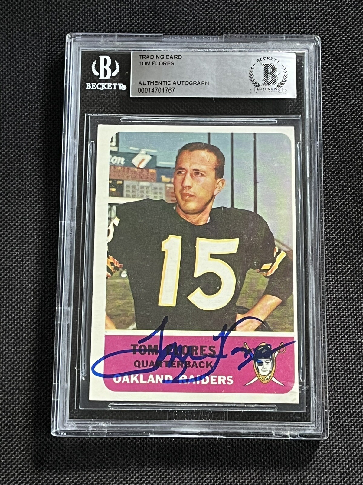 TOM FLORES 1962 FLEER SIGNED AUTOGRAPHED CARD #68 RAIDERS BECKETT BAS ...