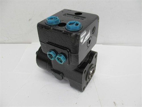 John Deere RE203460, MFWD Steering Valve w/Priority Valve - Models 8100 ...