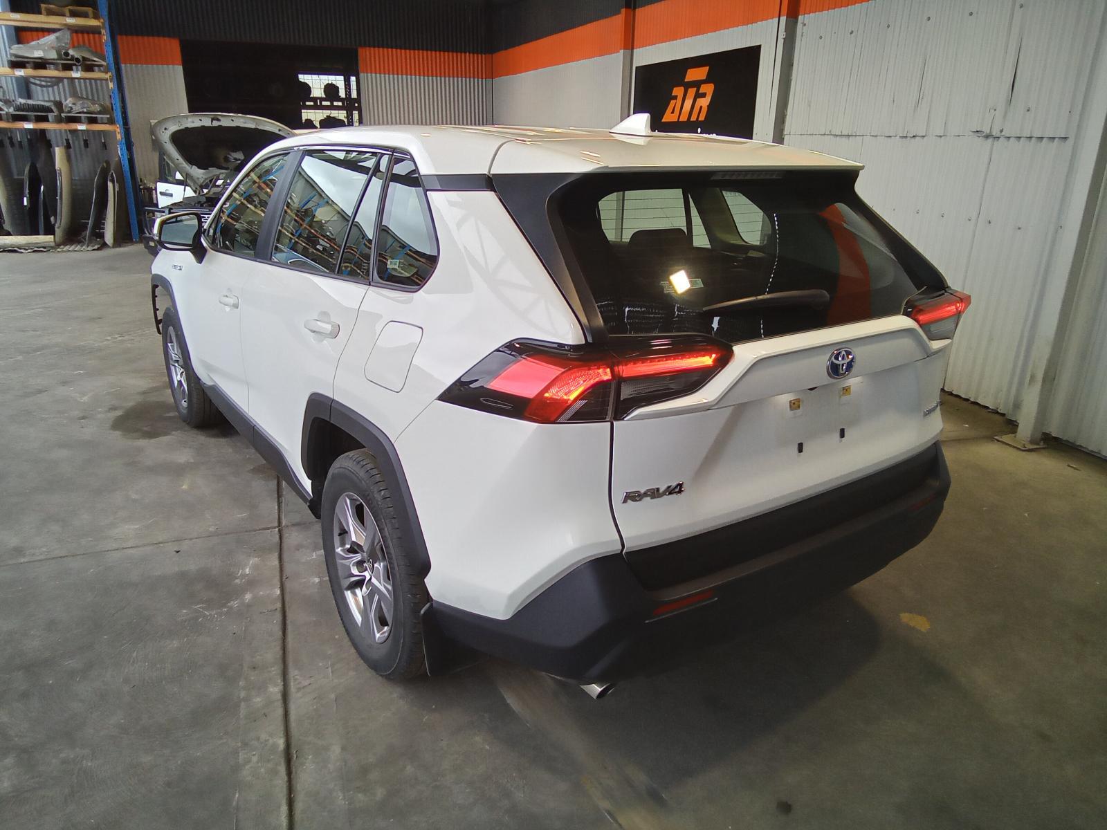 TOYOTA RAV4 REAR GARNISH TAILGATE LAMP (LH SIDE), XA50, 11/18- | eBay