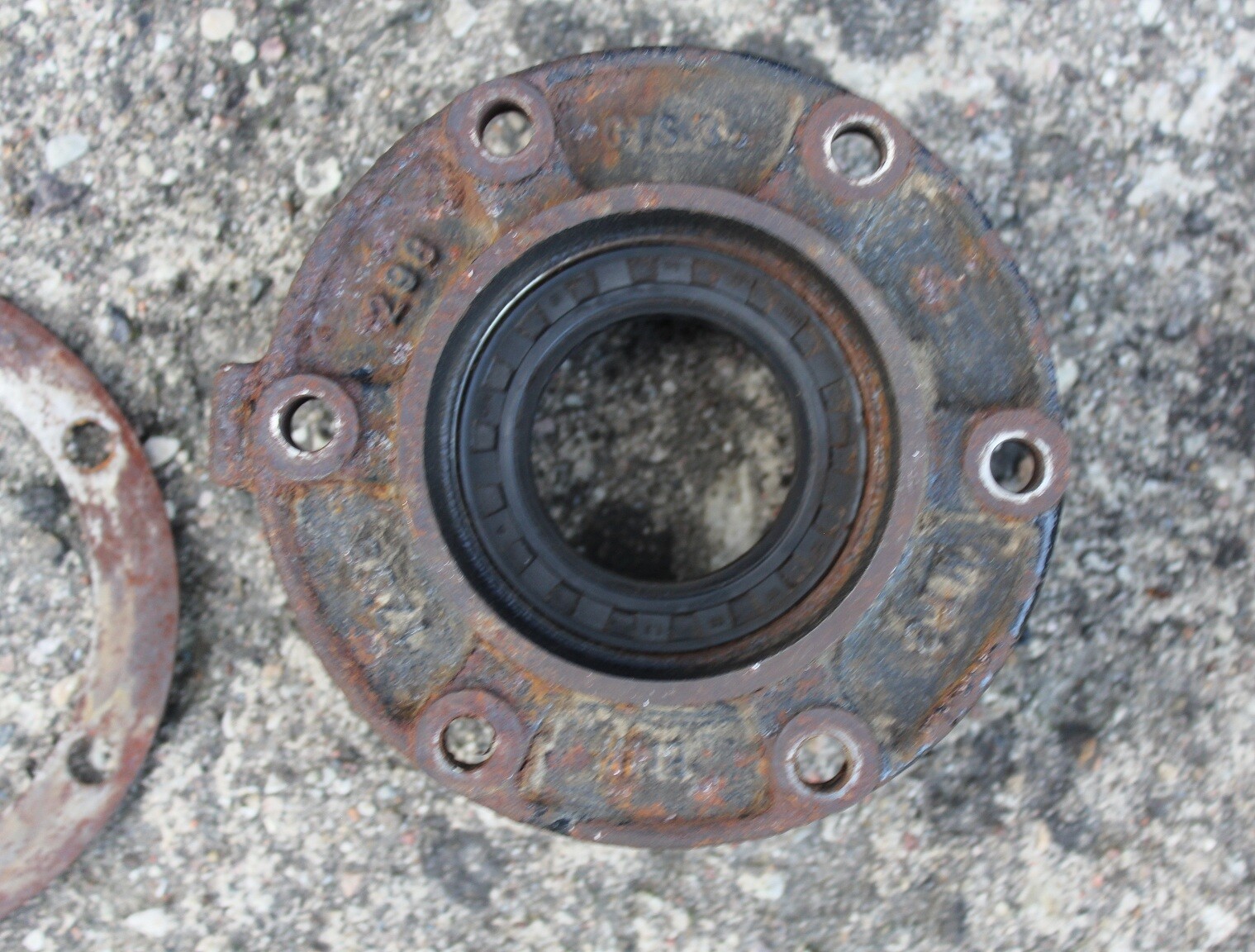 BMW E30 E34 E28 E32 E36 Z1 Rear Differential Drive Axle Flange Side LSD ...