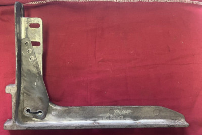 17-12760-000 FREIGHTLINER REAR HOOD SUPPORT BRACKET | eBay