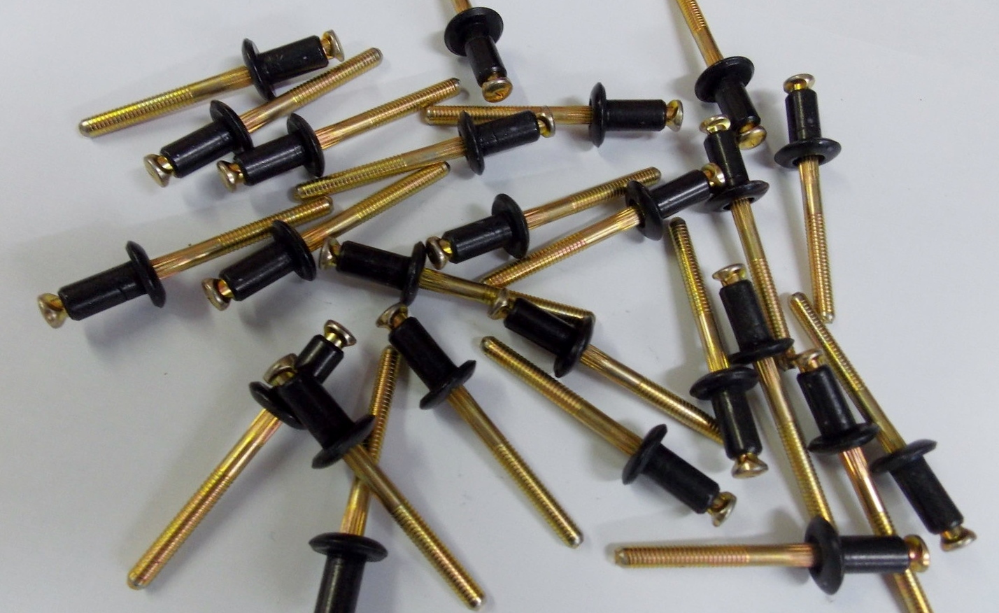 *US SELLER* 25 BLACK FORD OUTSIDE DOOR HANDLE RIVETS 388047-S102 | eBay