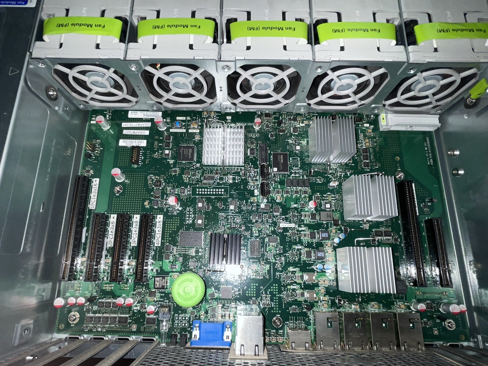 ORACLE ZFS STORAGE SYSTEM ZS5-2 MODEL 9500 NO RAM NO CPU NO HDD ...