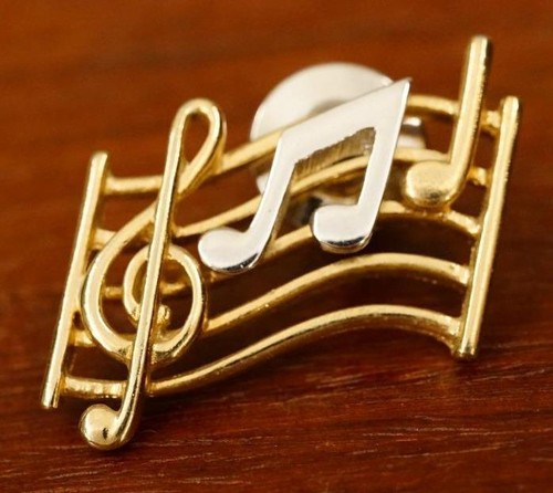 Costume Jewelry AVON Treble Clef Musical Notes Gold Silver Brooch Pin ...