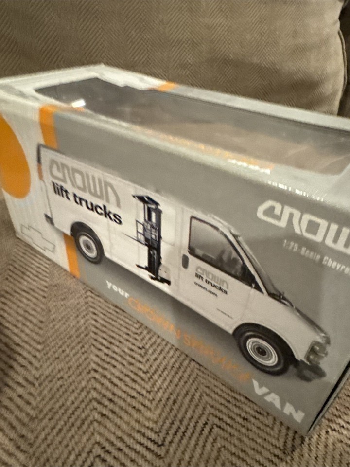 Crown Your Crown Chevy Service Van 1/25 Scale NIB | eBay