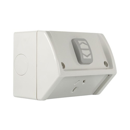 Clipsal WSC227/1/15 - Single Weatherproof Power Point GPO 15A 250V ...