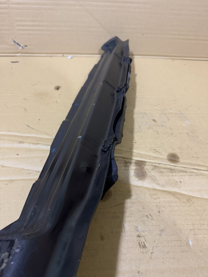 2007-2015 Audi Q7 - Front Crossmember / Support Bracket OEM 7L0805551A ...