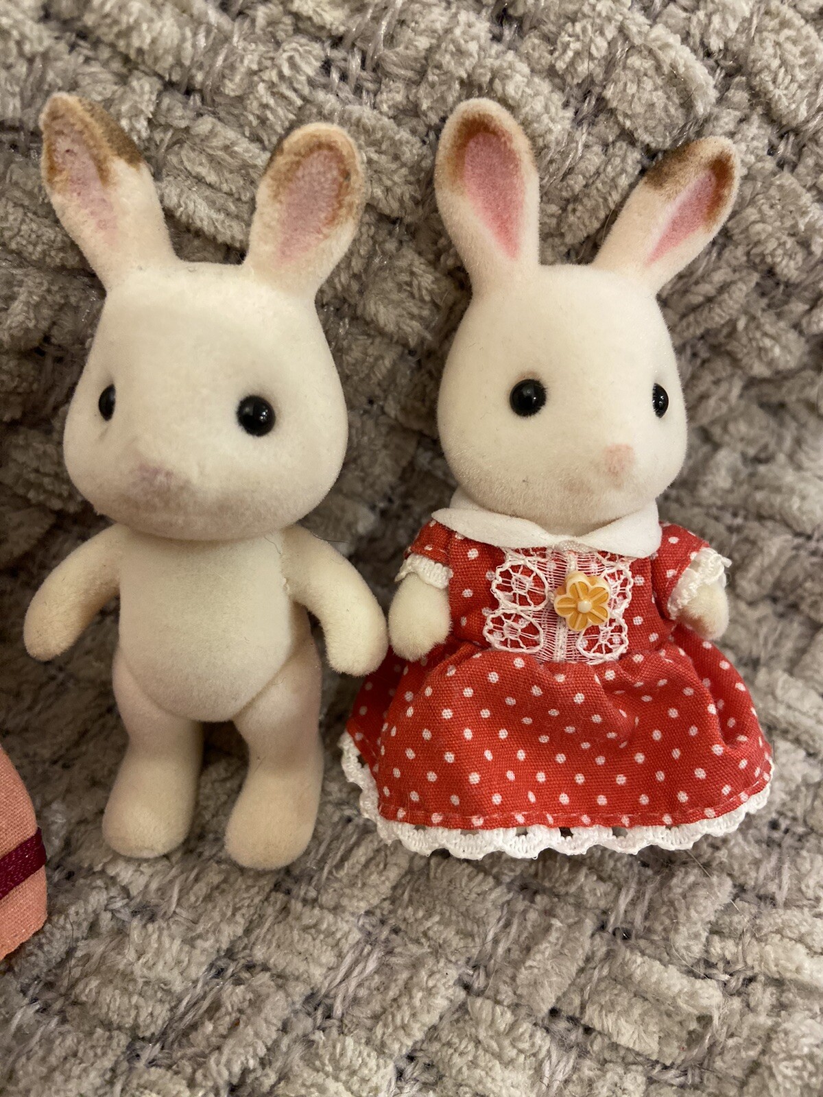 Calico Critters Hopscotch Rabbit Family Set Of Four - 3 With Clothes ...