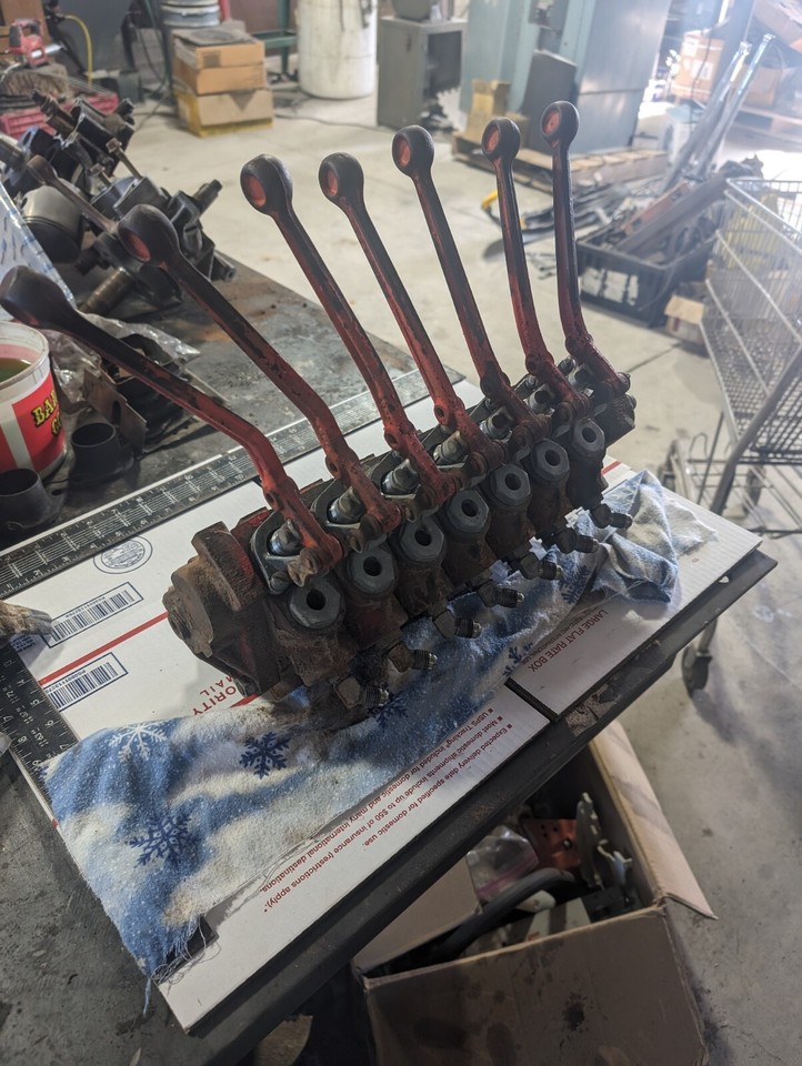 416 UNKNOWN BRAND 7 SECTION DVA20 VALVE BANK Gresen Hydraulics tractor ...