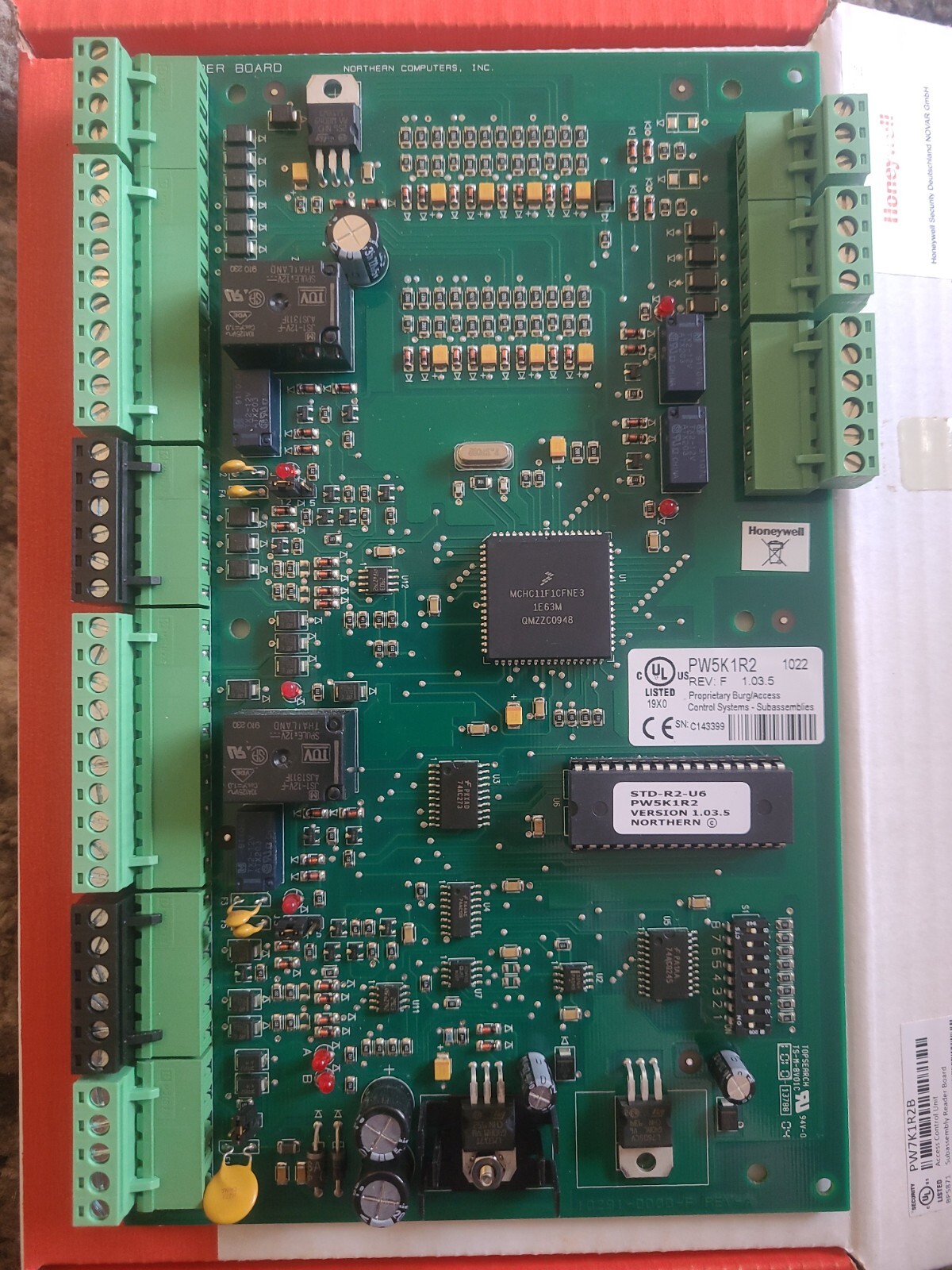 Honeywell PW5K1R2 PW-Series Pro-Watch Access Control Two Reader Module ...