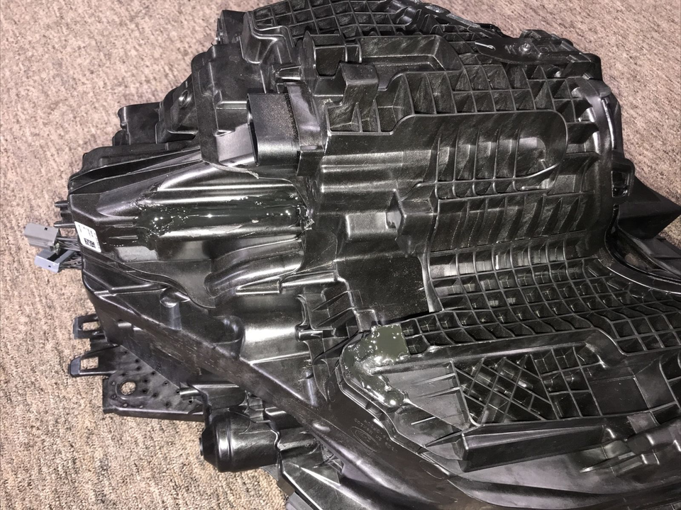 Volvo EX90 Electric 2025 Headlight Headlamps LED. (Right) Part Number ...