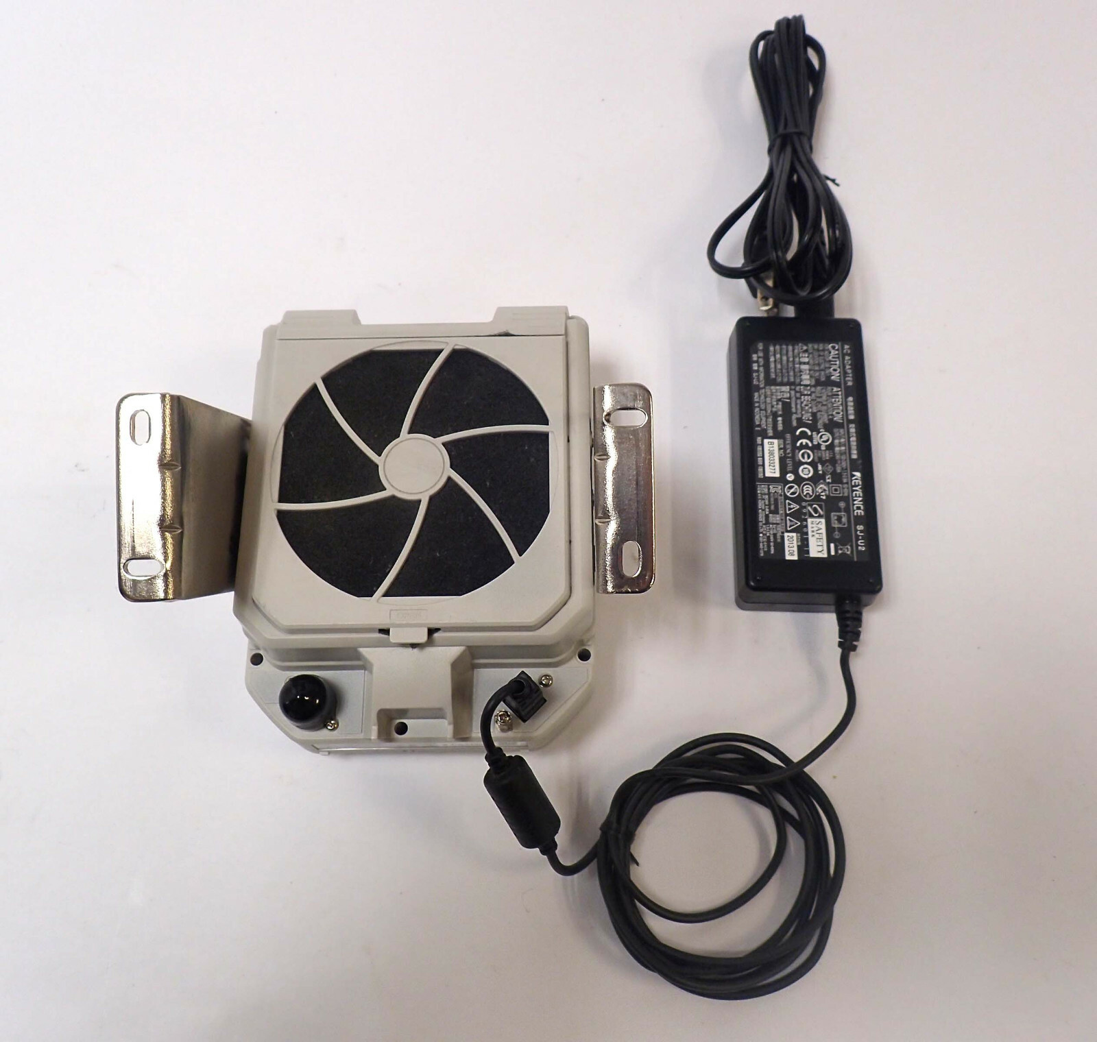 KEYENCE SJ-F031 HIGH-SPEED / LONG DISTANCE STATIC ELIMINATOR BLOWER ...