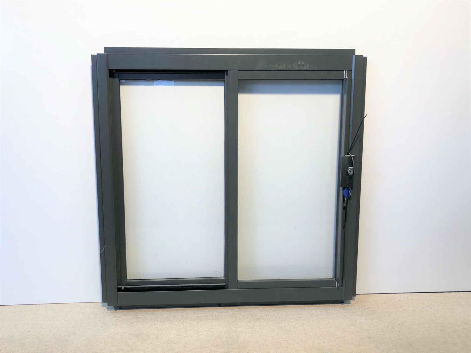 Aluminium Sliding Window 600h x 610w Assorted Colours (BRAND NEW) IN ...